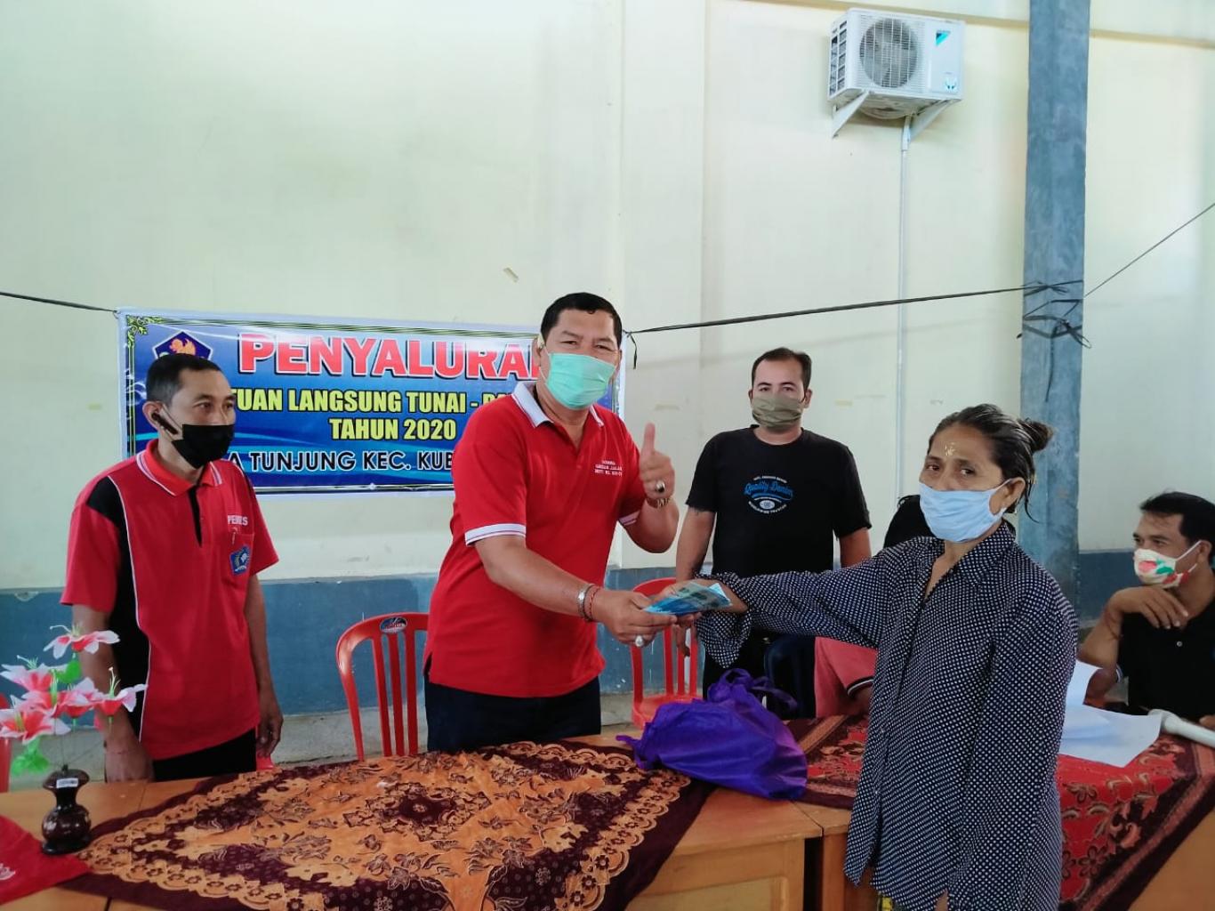 Pembagian BLT-DD Tahap III Desa Tunjung - Website Desa Tunjung