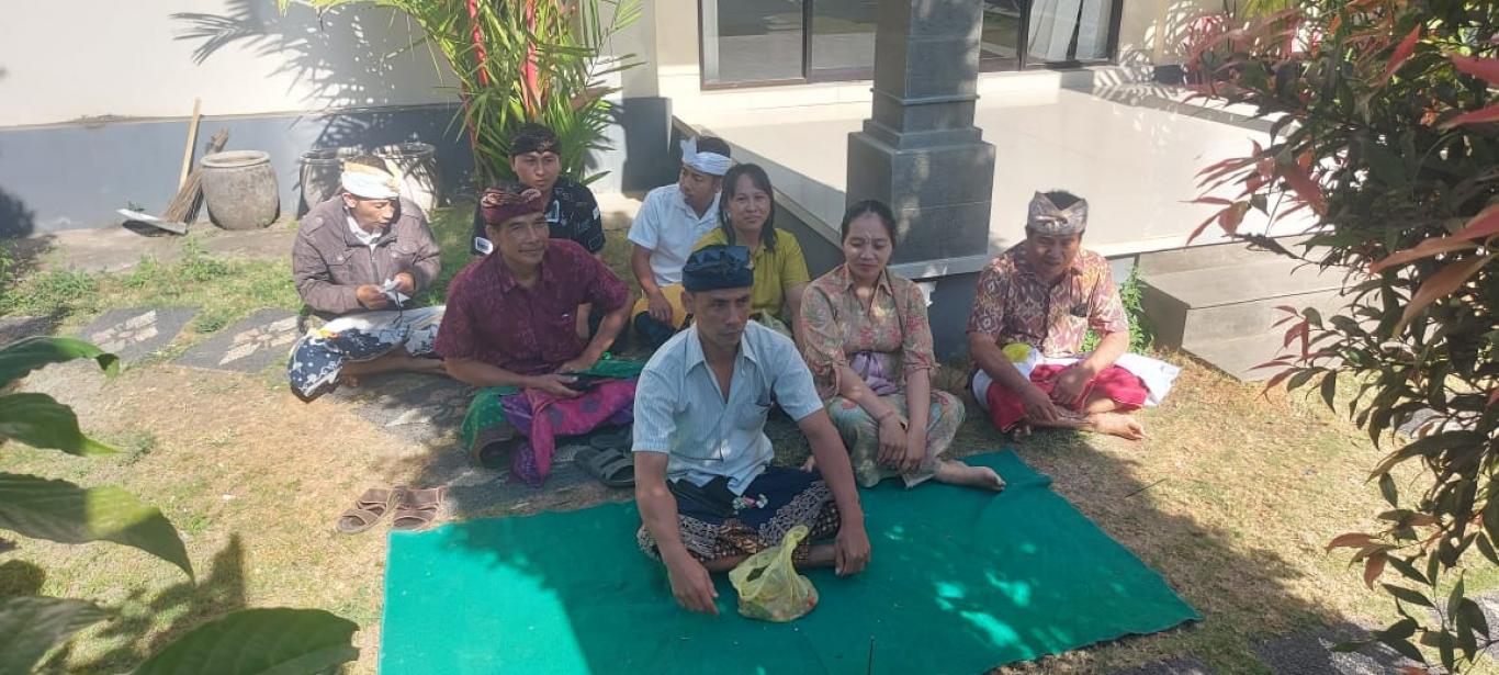 Persembahyangan Bersama Peringatan Hari Raya Tilem - Website Desa Tunjung